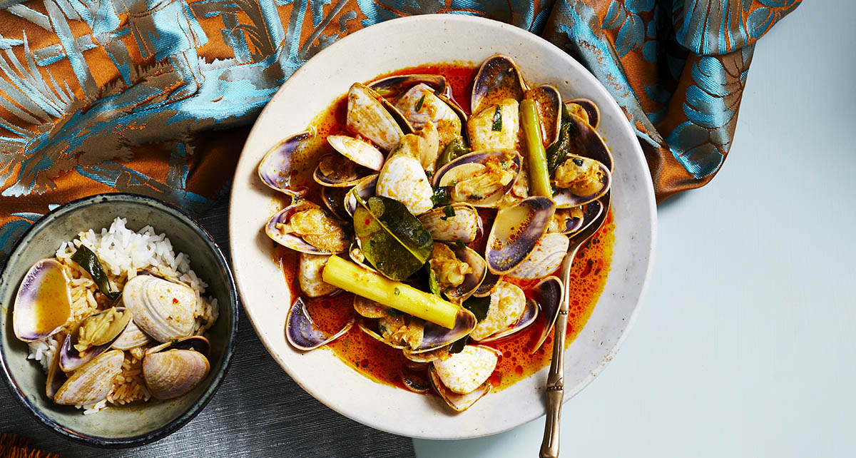 Pipis with Batak sauce recipe