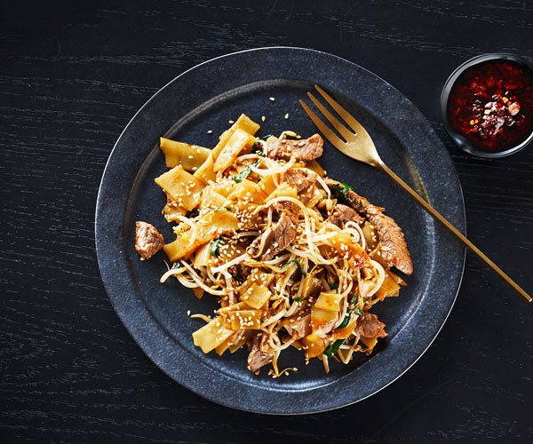 Hor fun recipe | stir-fried beef rice noodles by Victor Liong | Gourmet ...